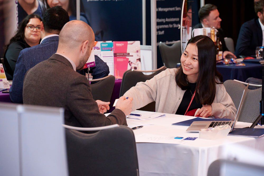 Расписание онлайн выставки по зарубежному образованию